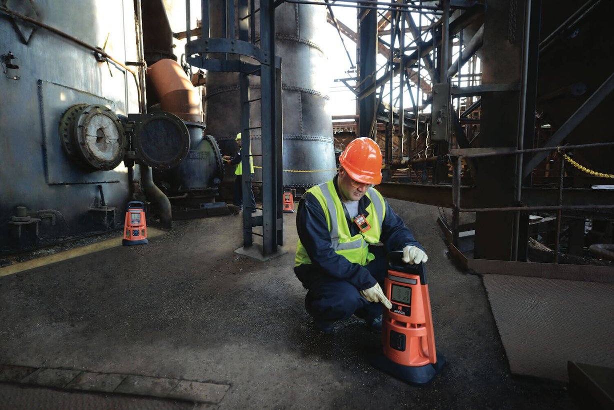 Perimeter Monitoring at Industrial Facilities: Create a 24/7 Strategy ...